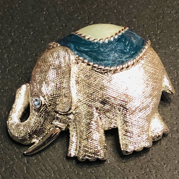 Monet | Jewelry | Vintage Monet 2 Rhinestone Enamel Elephant Brooch Box ...